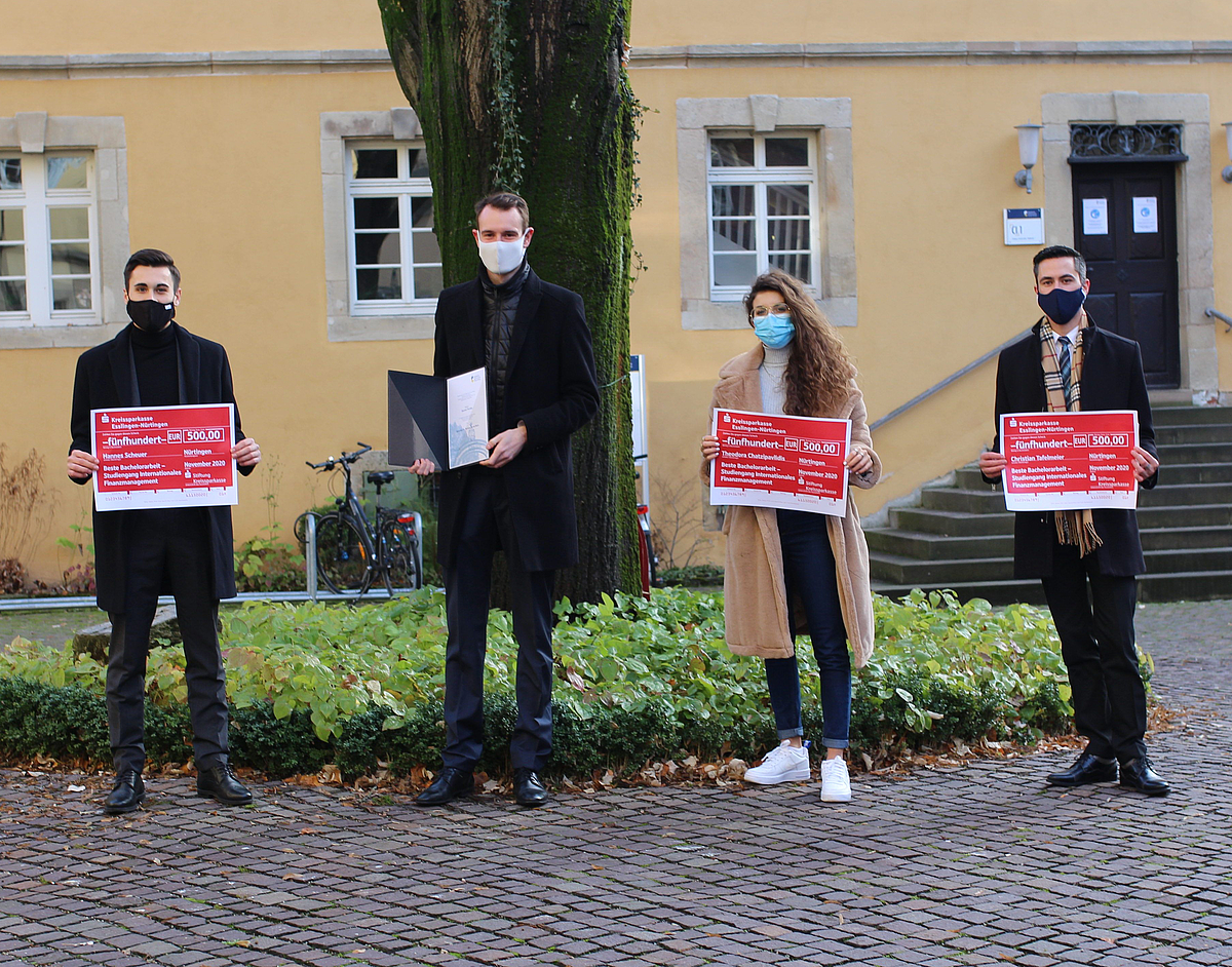 HfWU-Absolventen ausgezeichnet